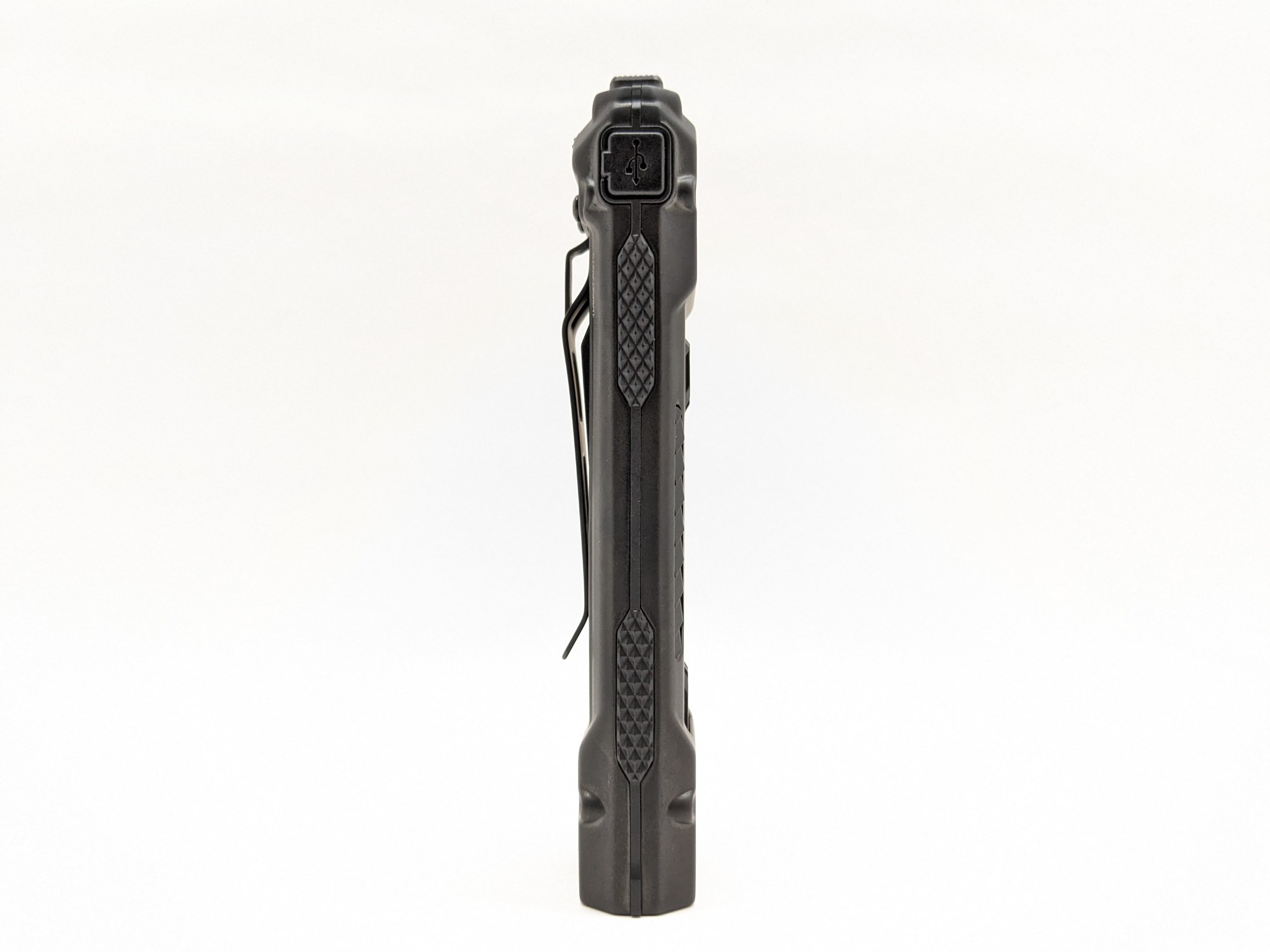 Nitecore EDC29 Review – Biggest Baddest Flat EDC – Grizzly's Reviews