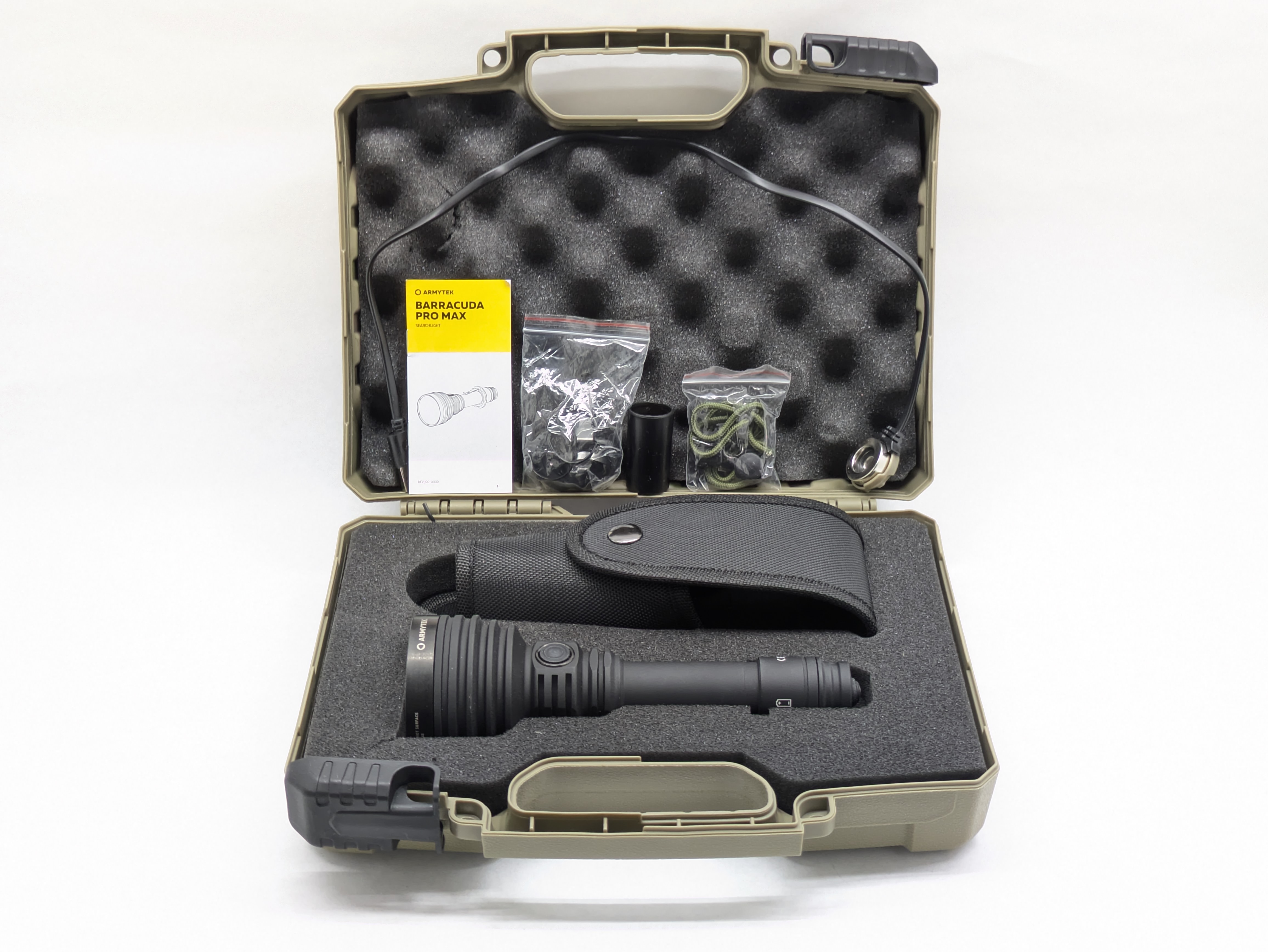 Armytek Barracuda Pro Max Review – Durable Tactical / Duty Thrower ...